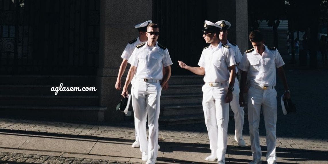 Job Alert for 10th Pass! Indian Navy Recruiting Greaser & Engine Driver ...